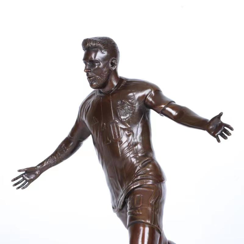 Lionel Messi Bronze Statue - Star Statues